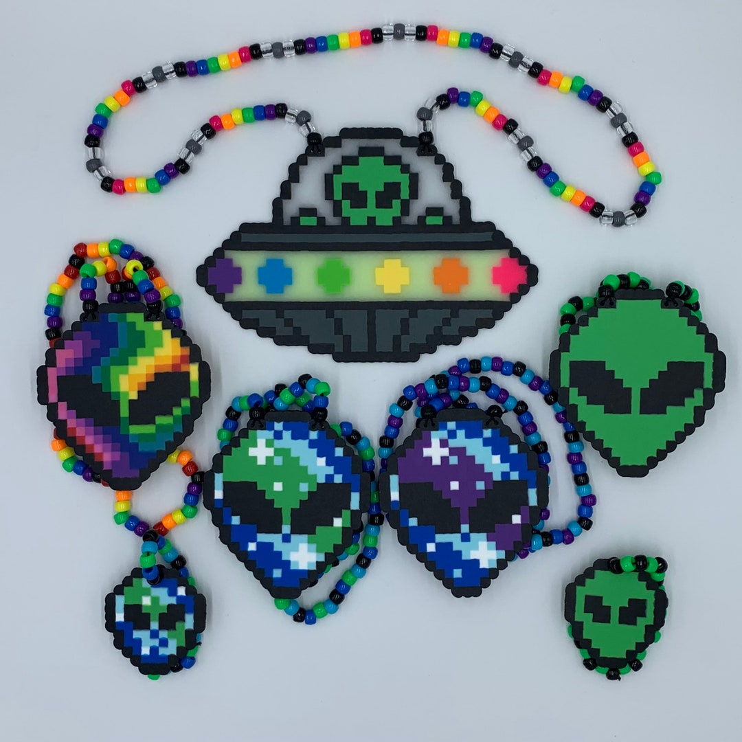 Alien Perler Necklace - Etsy