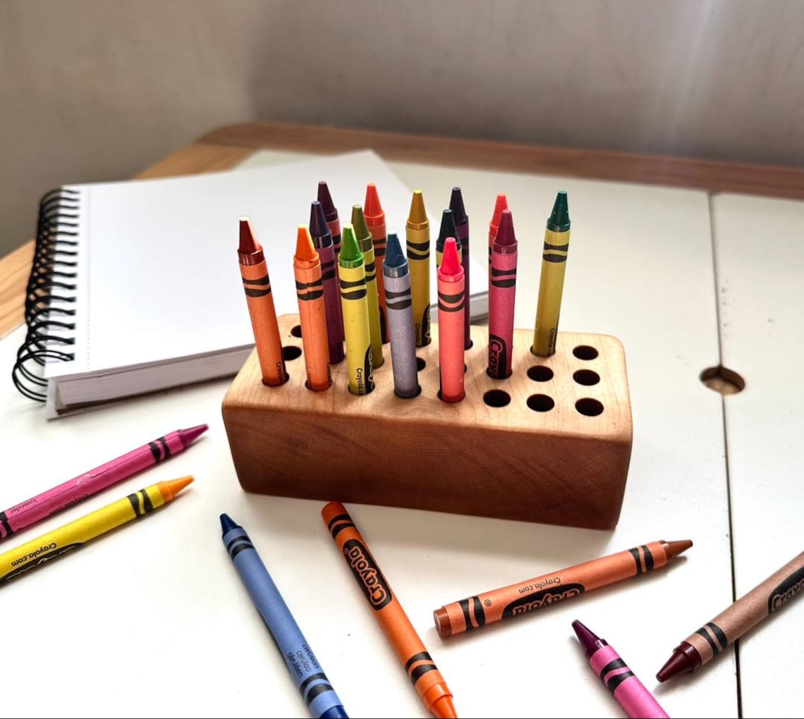 Rustic Wooden Crayon Holder 24 Count Minimalist Crayons Sticks Blocks ...