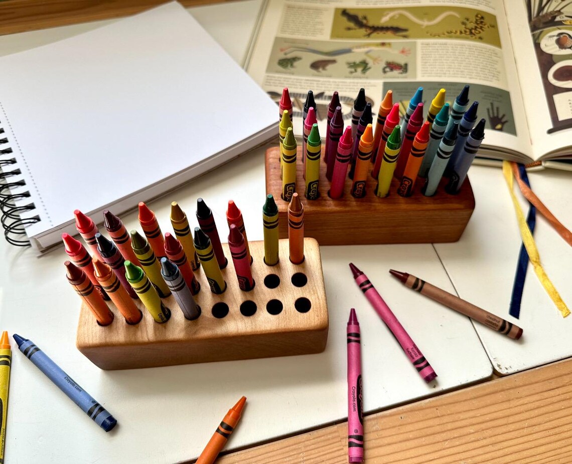 Rustic Wooden Crayon Holder 24 Count Minimalist Crayons Sticks Blocks ...