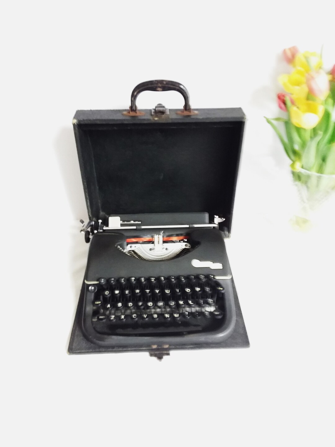 Oliver Courier Typewriter: 1954 Portable Manual Typewriter With Case - Etsy
