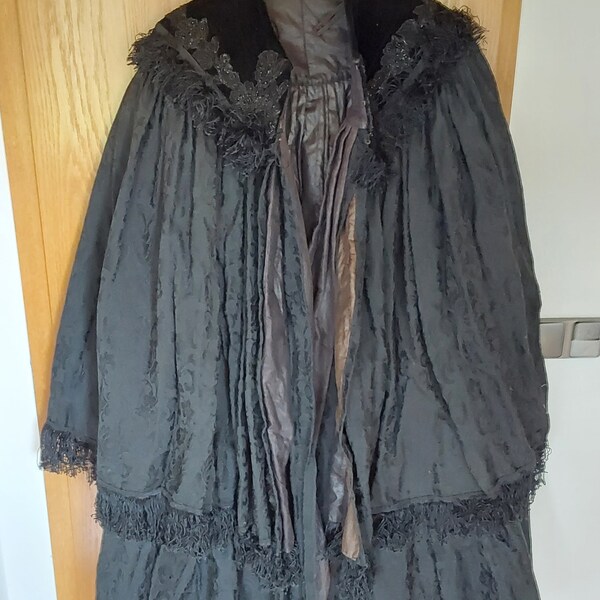 Coachman Cape - Etsy