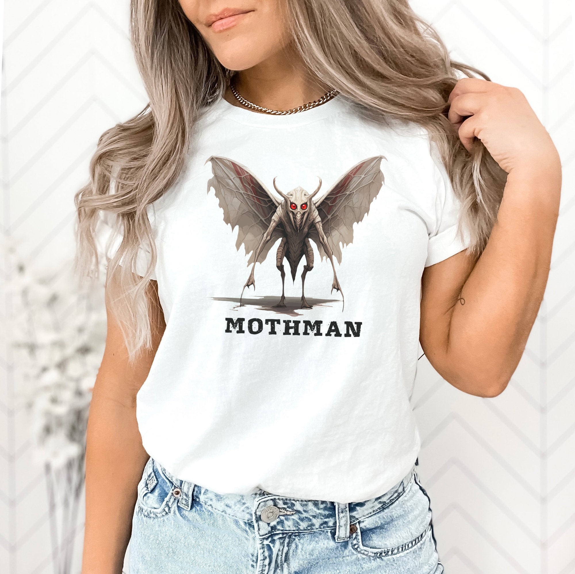 Mothman T-shirt, Folklore Shirt, Mothman Gift, Cryptozoology Shirt ...