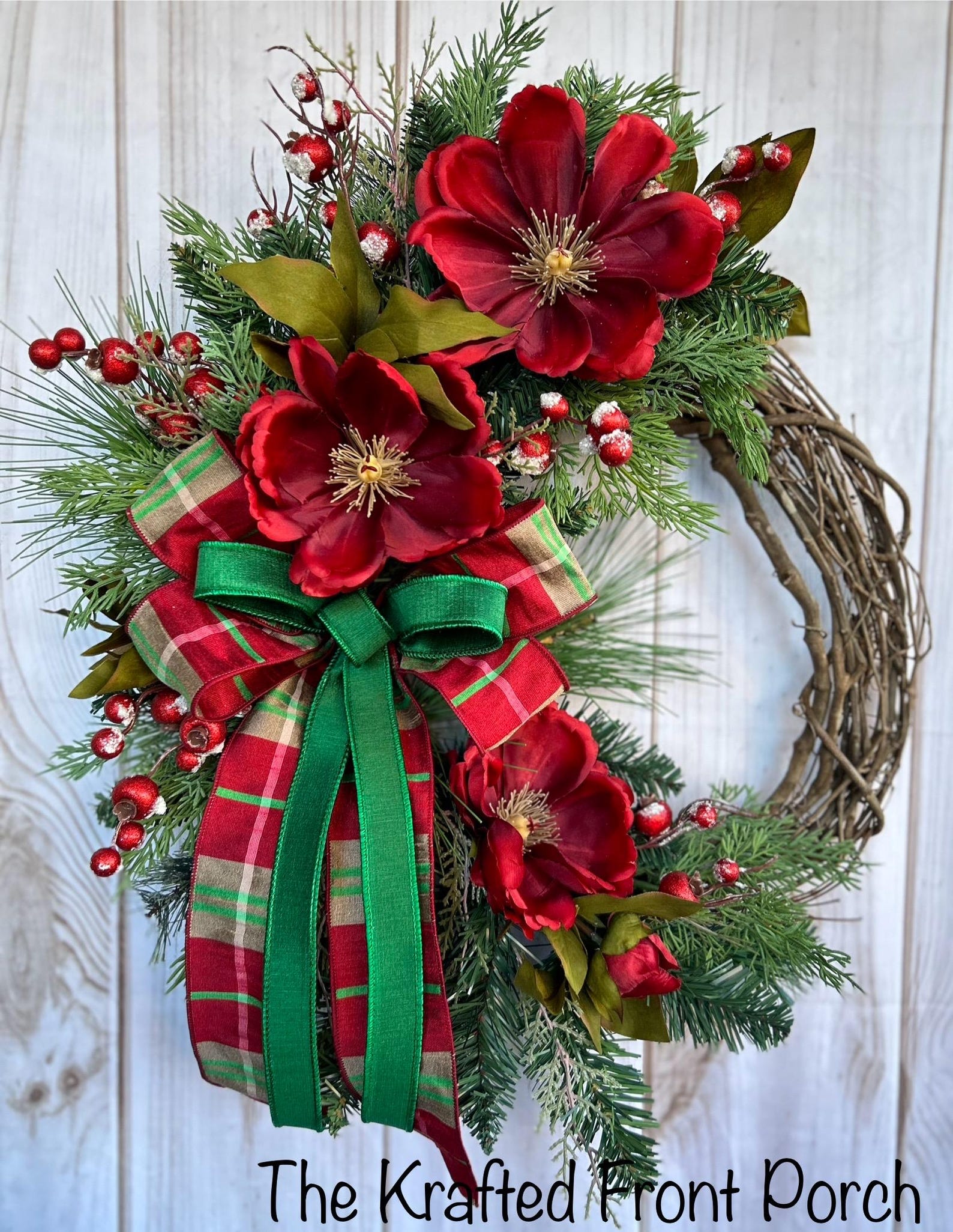 Magnolia Holiday Wreath - Etsy