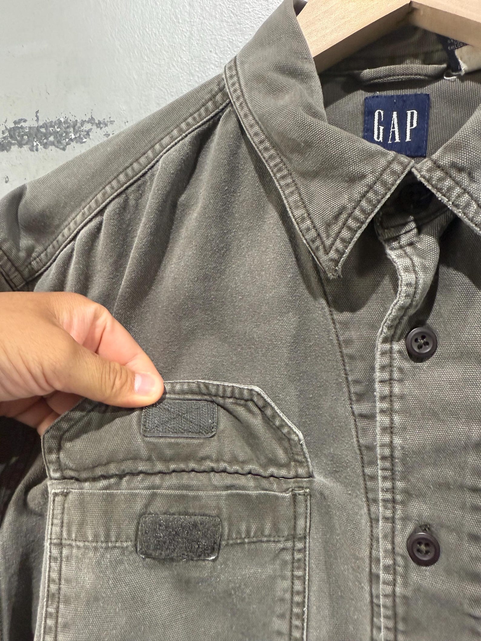 Vintage Gap Button up Shirt Two Pockets Velcro Design Gorp Style Faded ...