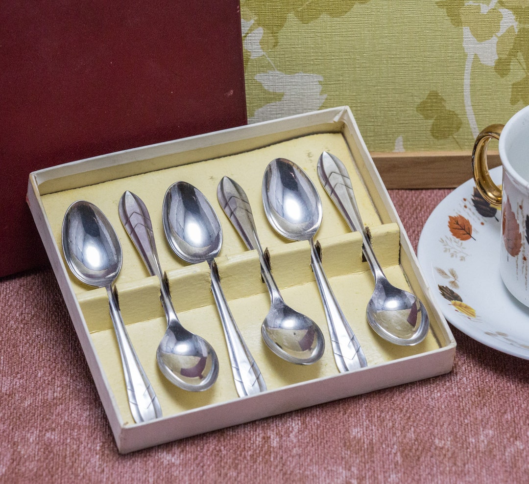 Vintage Teaspoons, Set of Six With Art Deco Feather Style Handle Design ...