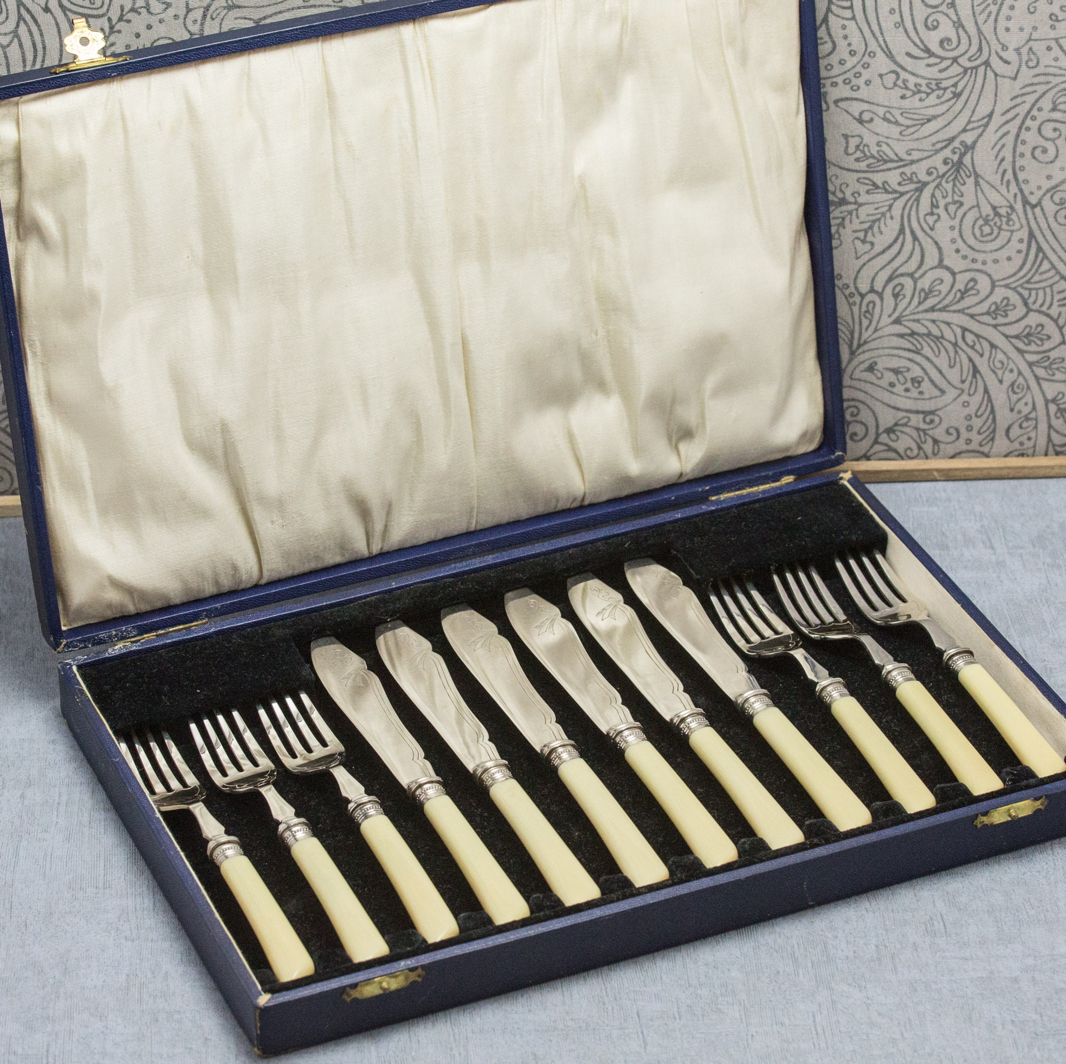 Vintage Art Deco Cutlery Set With Elegant Scrollwork and Faux - Etsy