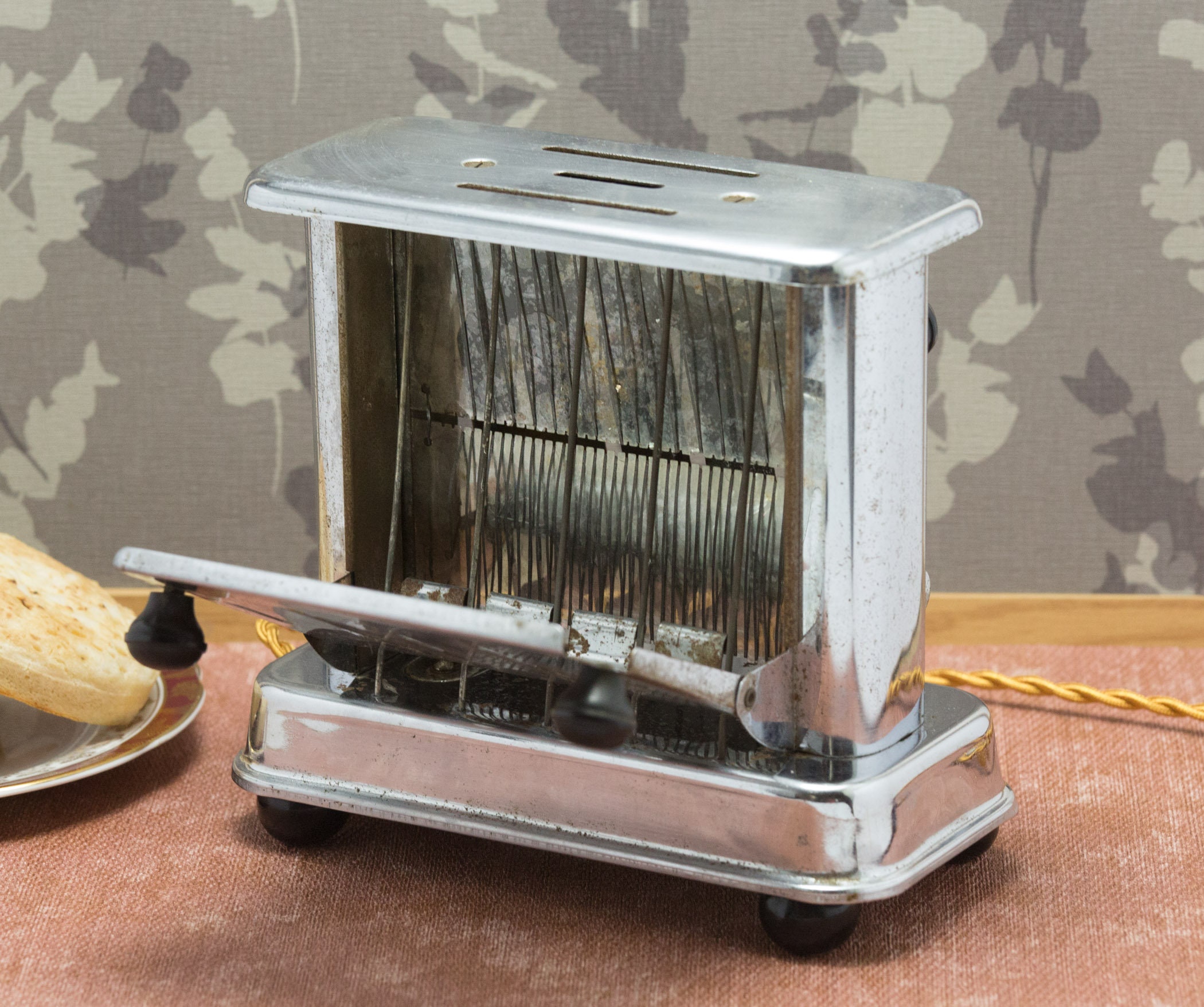 Vintage Drop Side Toaster Circa 1930's - Etsy