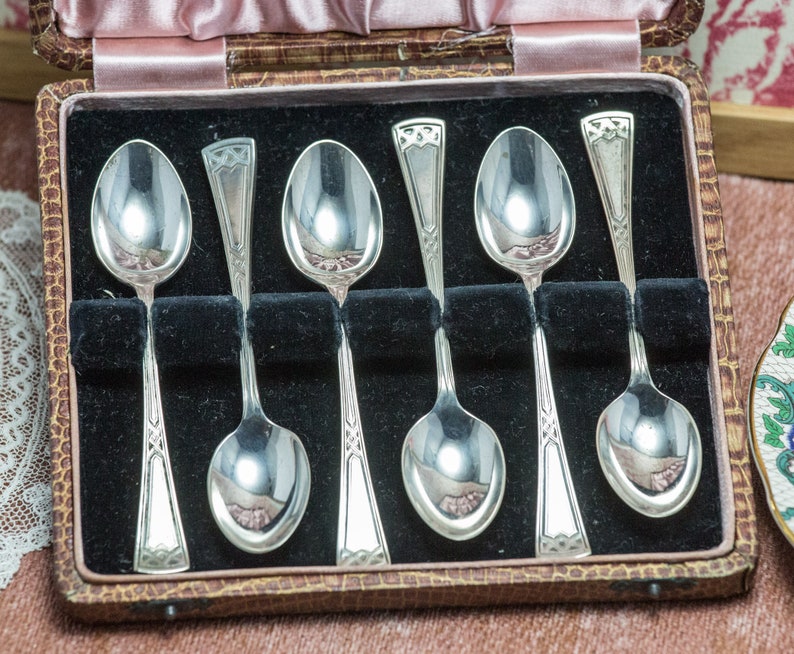 Art Nouveau Design Teaspoon Teaspoon Set in Original Case, Circa Early ...