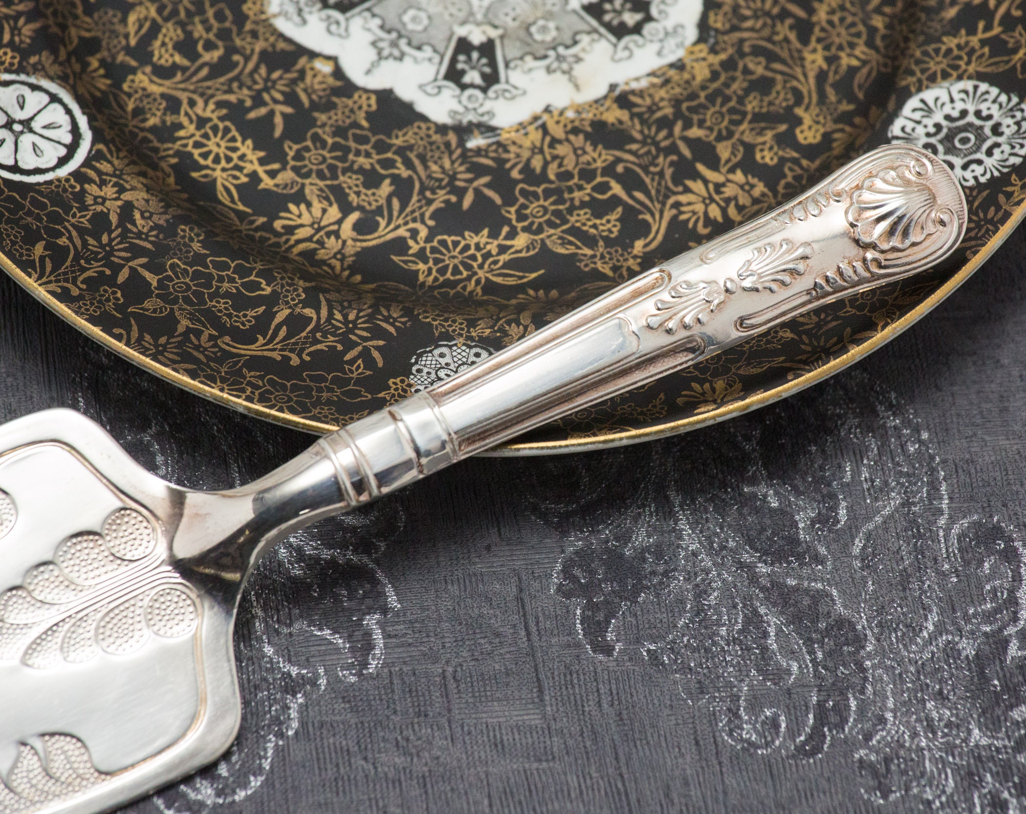 Vintage Cake Slice Server Kings Pattern Handle Style - Etsy
