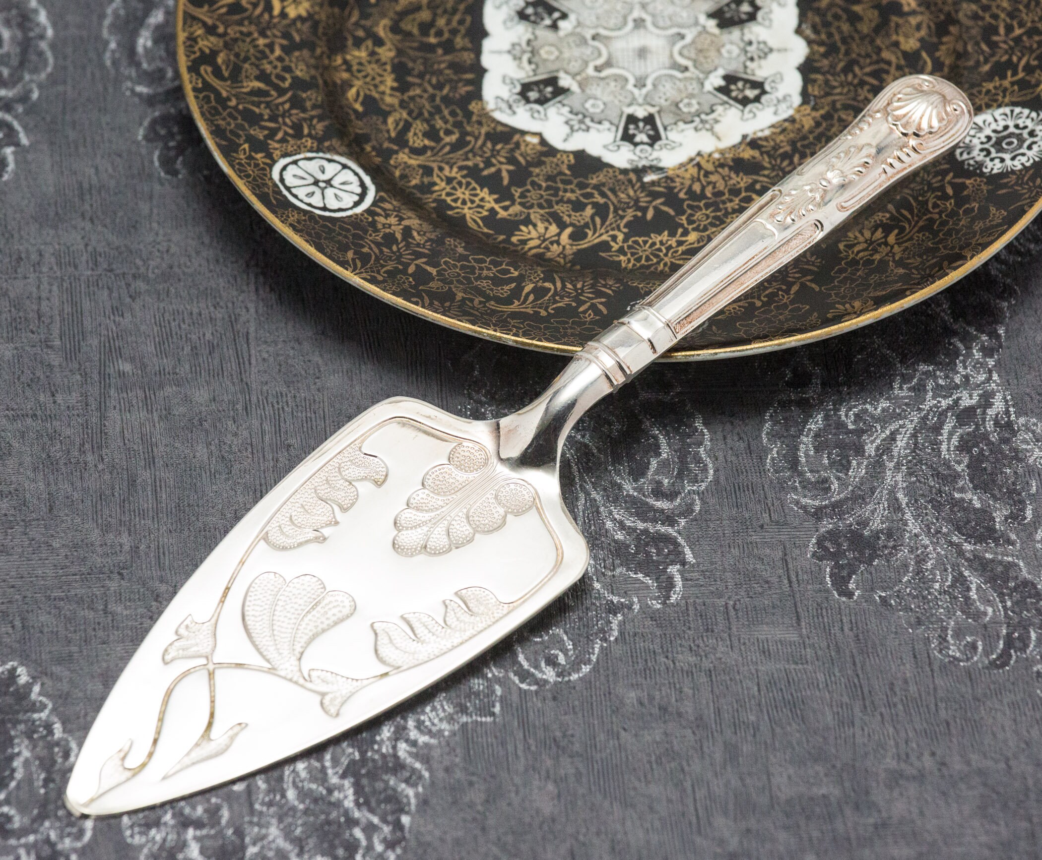 Vintage Cake Slice Server Kings Pattern Handle Style - Etsy