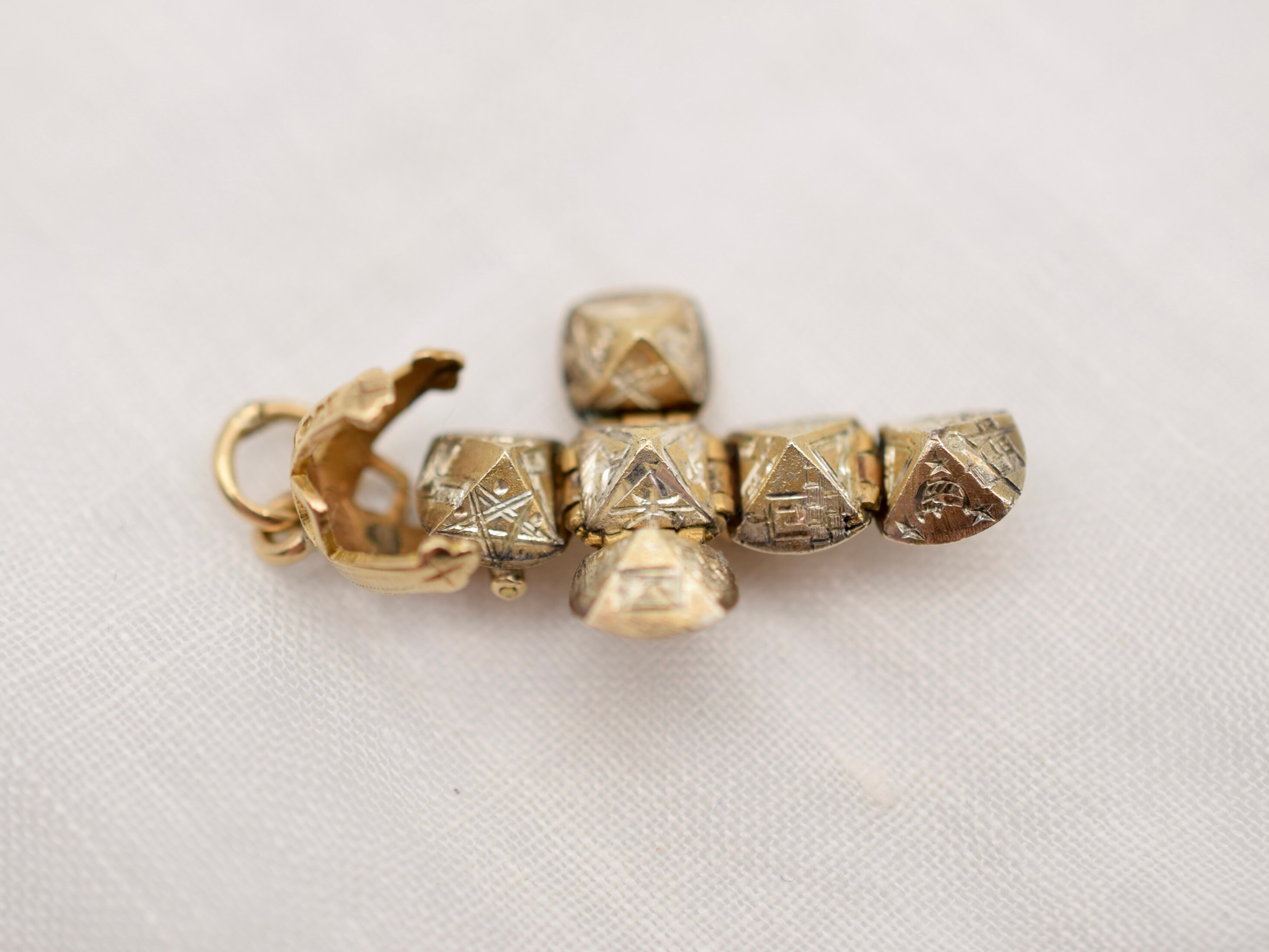 Vintage 9ct Gold Freemason Opening Sphere Ball Charm With Folding Cross ...