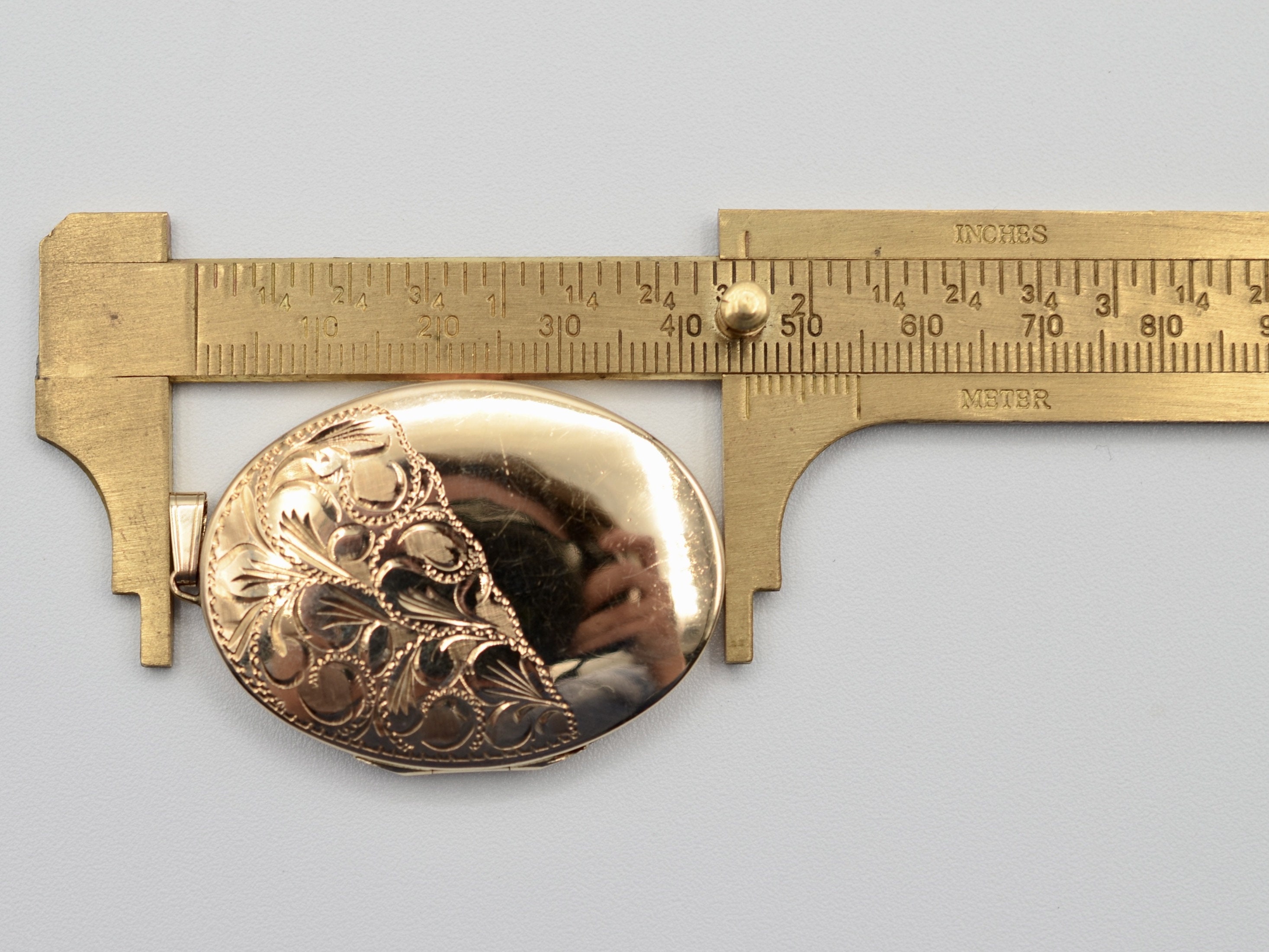 Vintage Gold Locket Large Heavy 9ct Yellow Gold Scrolled Locket - Etsy