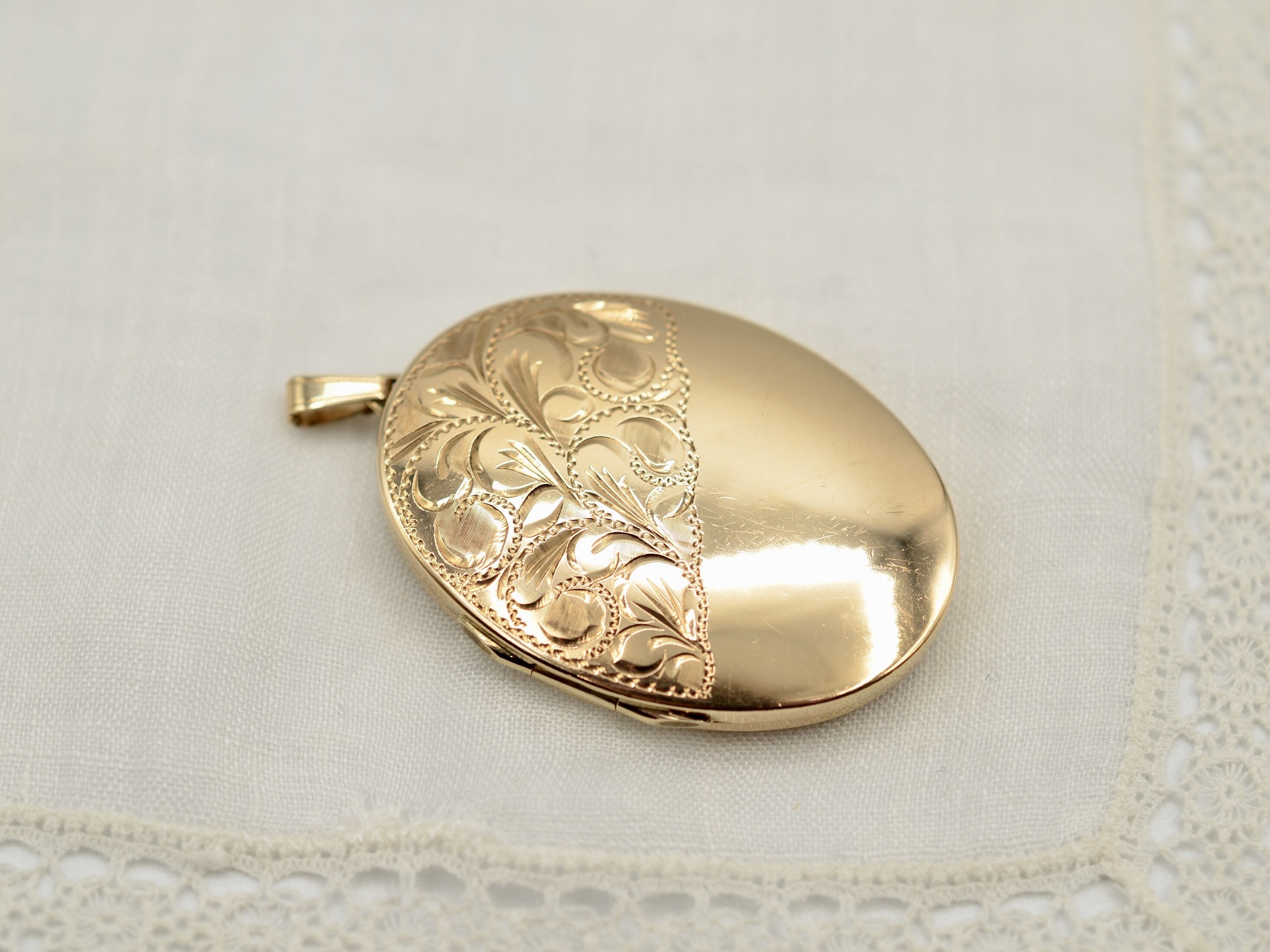 Vintage Gold Locket Large Heavy 9ct Yellow Gold Scrolled Locket - Etsy