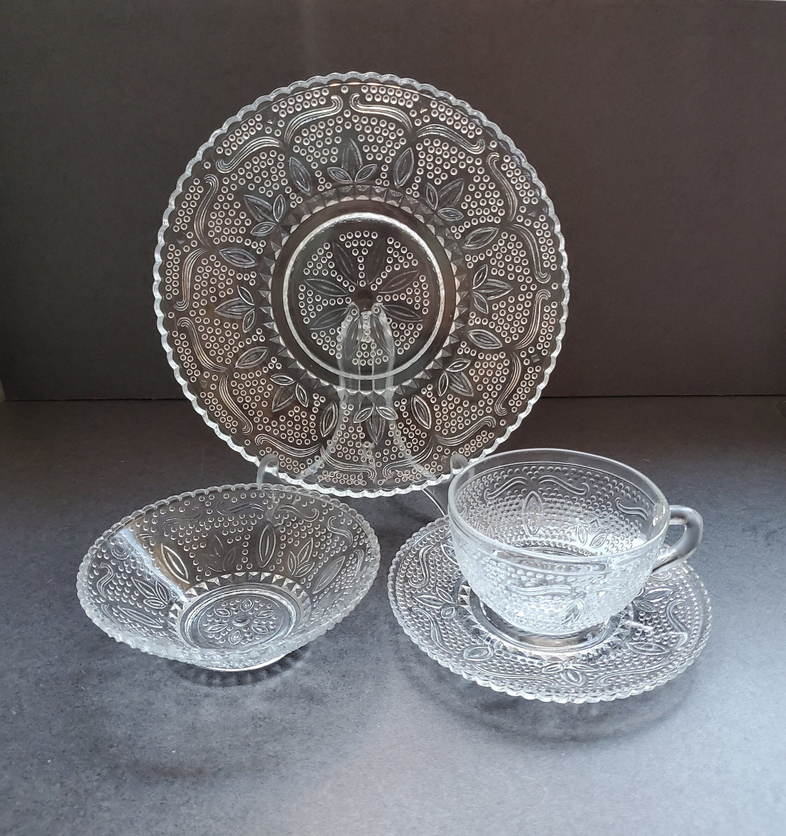 Federal Glass Heritage Pattern Place Setting - Etsy