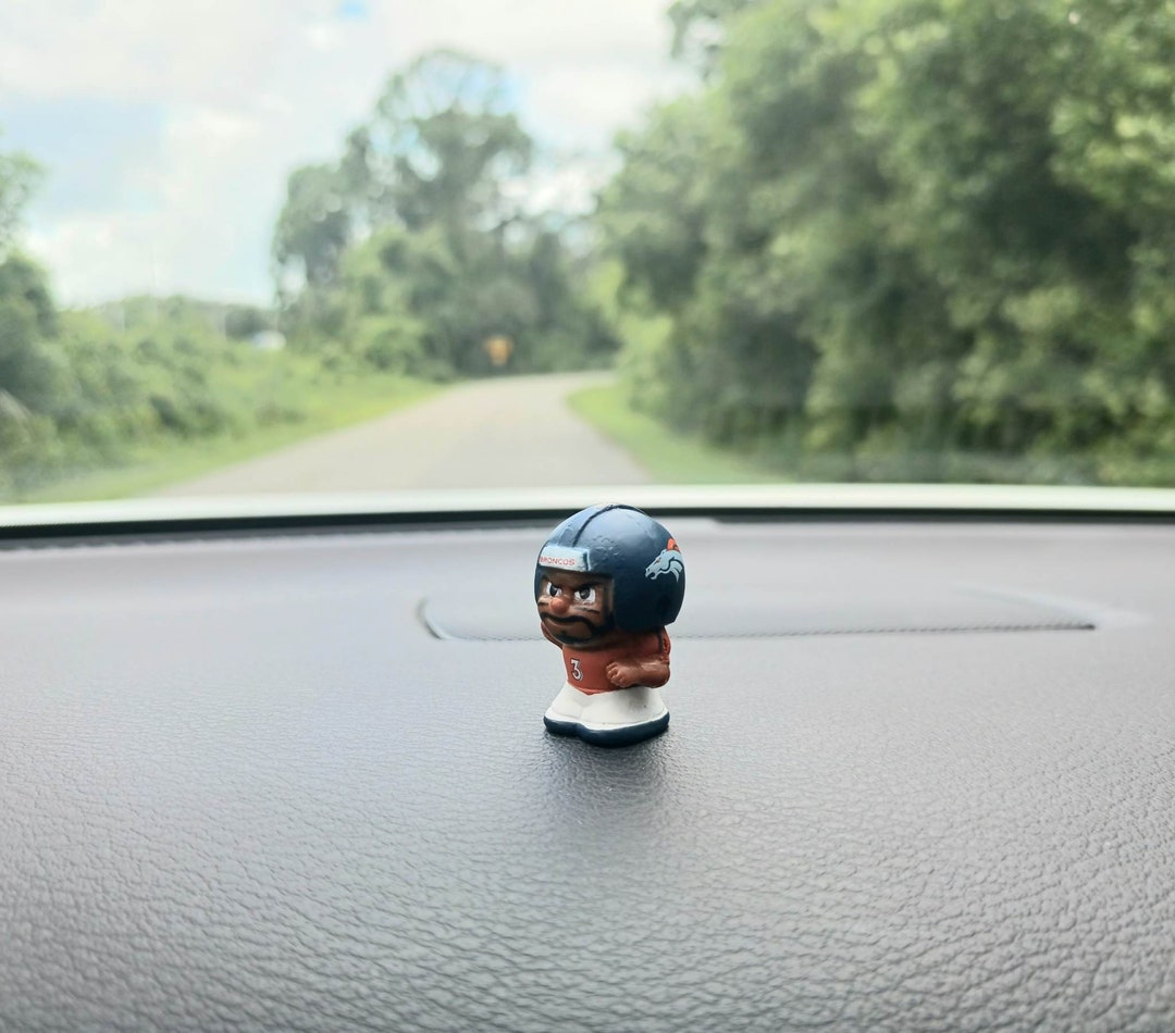 NFL Pipsqueak Denver Broncos 1 Inch Car Dashboard Buddy Christmas ...