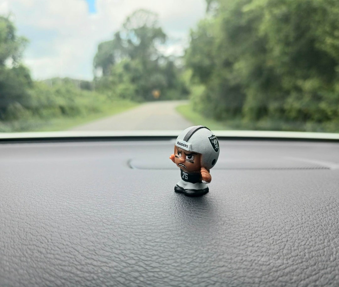 NFL Pipsqueak Las Vegas Raiders 1 Inch Car Dashboard Buddy Christmas ...