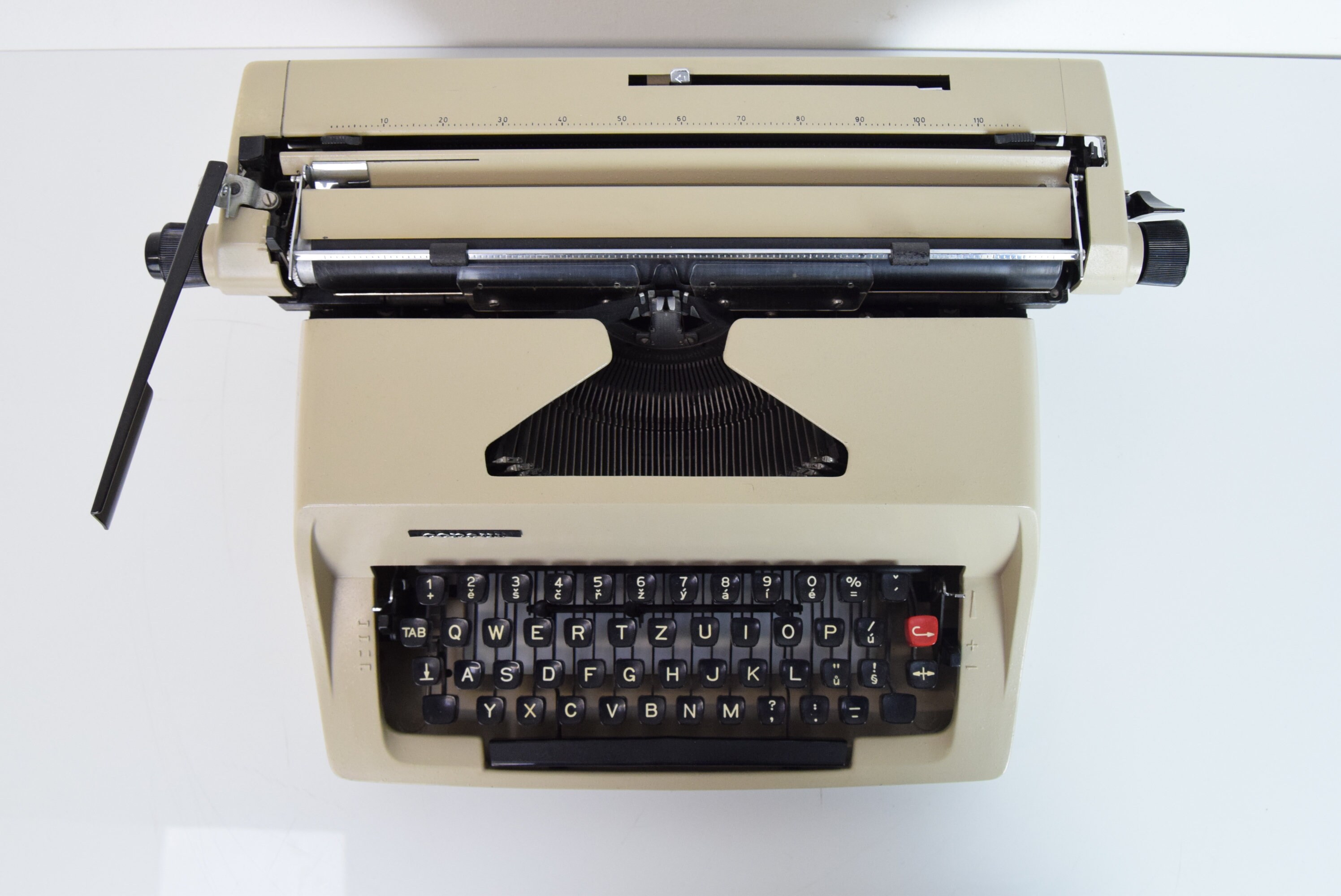 Midcentury Typewriter/consul, Type 2224, 1980's / Vintage Typewriter ...