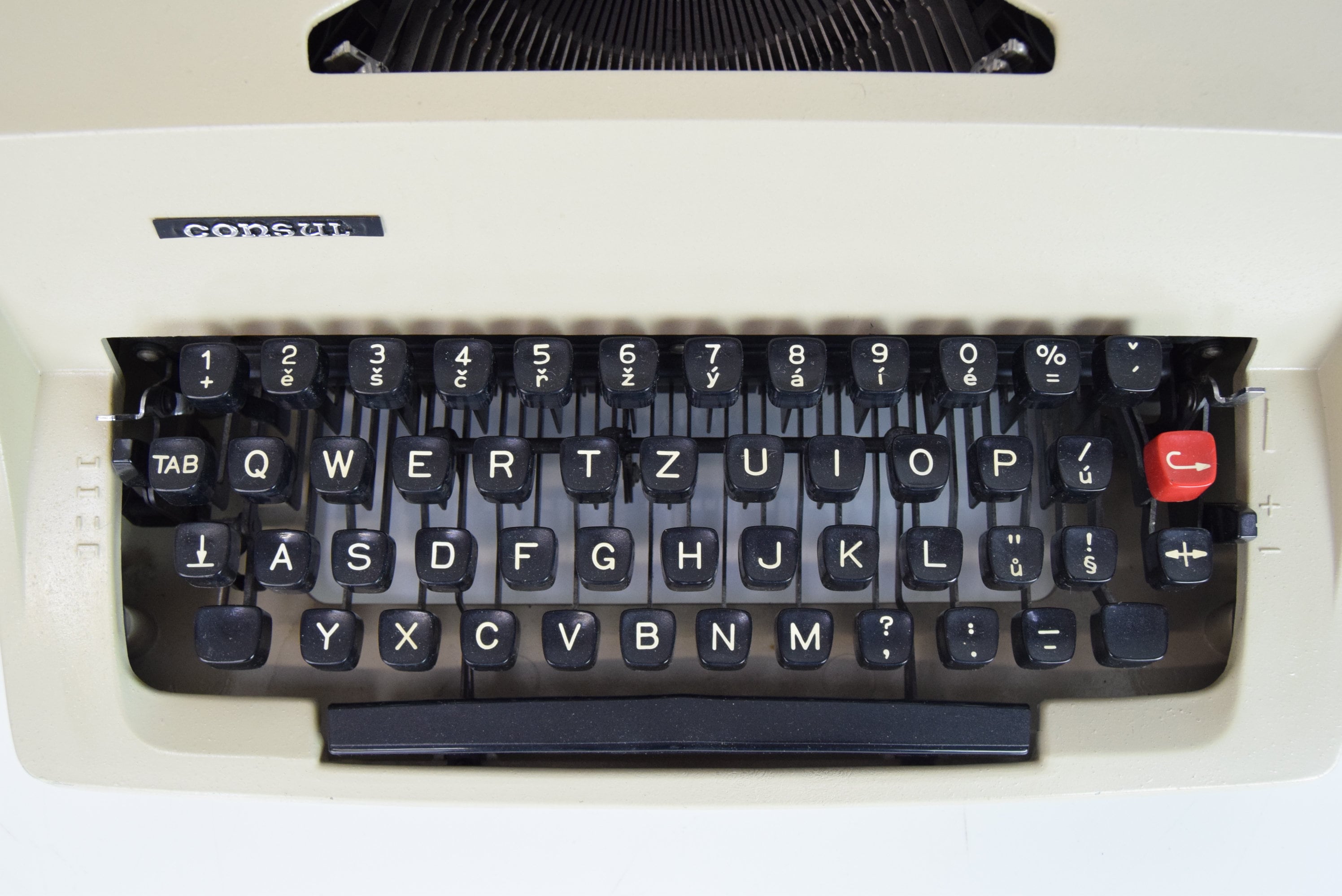 Midcentury Typewriter/consul, Type 2224, 1980's / Vintage Typewriter ...
