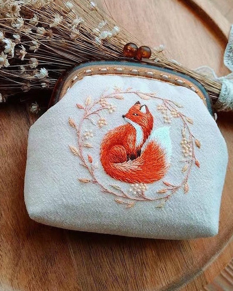 Hand Embroidered Fox Coin Purse Wallets Coin Pouch Kisslock - Etsy