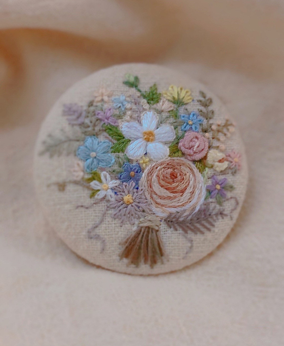Hand Embroidered Pocket Mirror Embroidered Florals Compact - Etsy