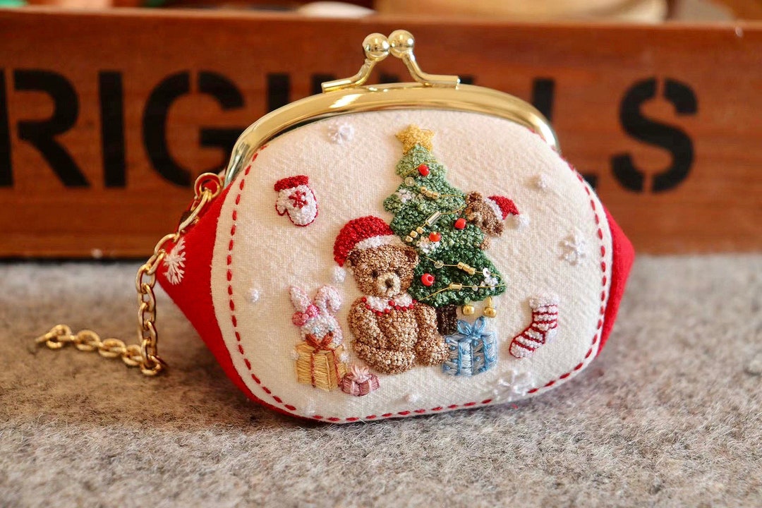 Hand Embroidered Christmas Coin Purse Embroidered Woodland Design ...