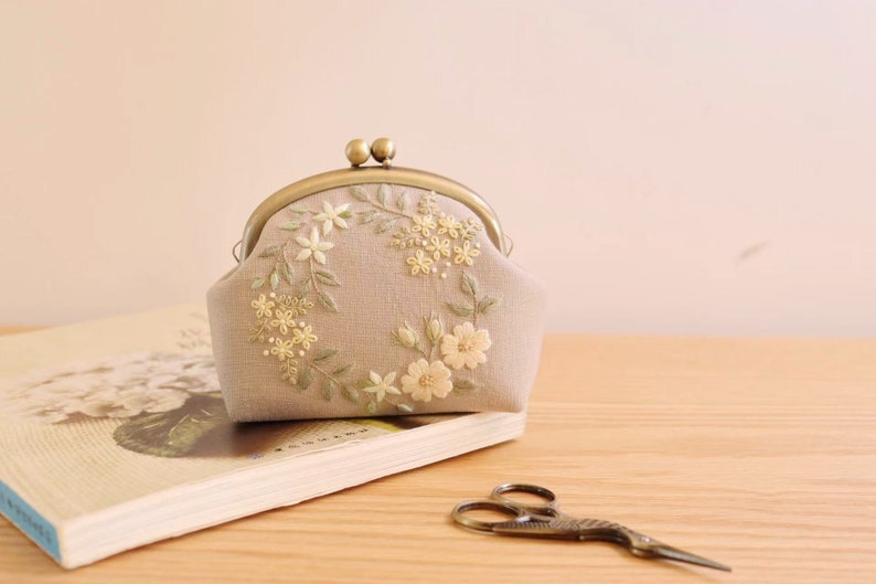 Hand Embroidered Floral Coin Purse Small Wallets Coin Pouch - Etsy