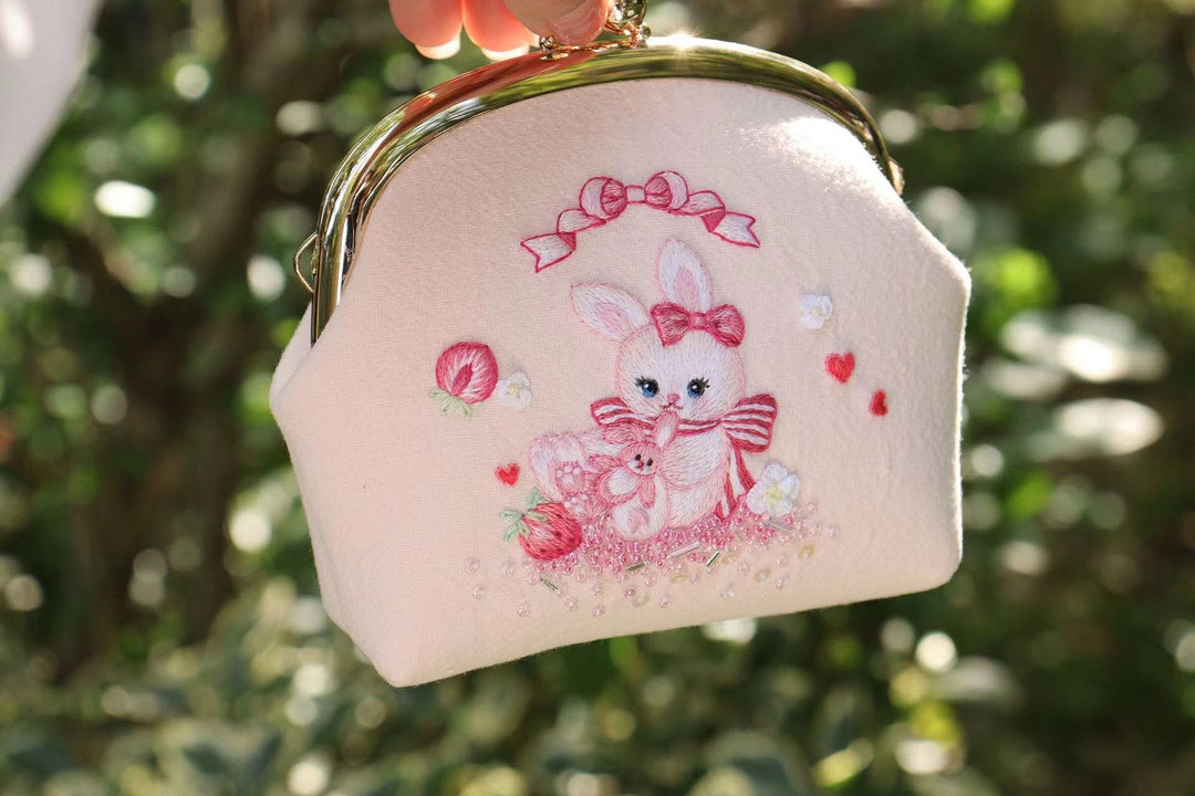 Hand-embroidered Rabbit Coin Purse Fabric Cosmetic Purse Coin Purse ...