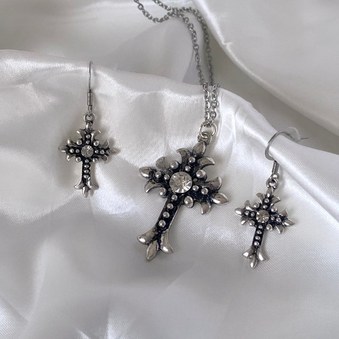 Goth Cross Jewelry Set Silver Cross Pendant Necklace Cross Charm Dangle ...