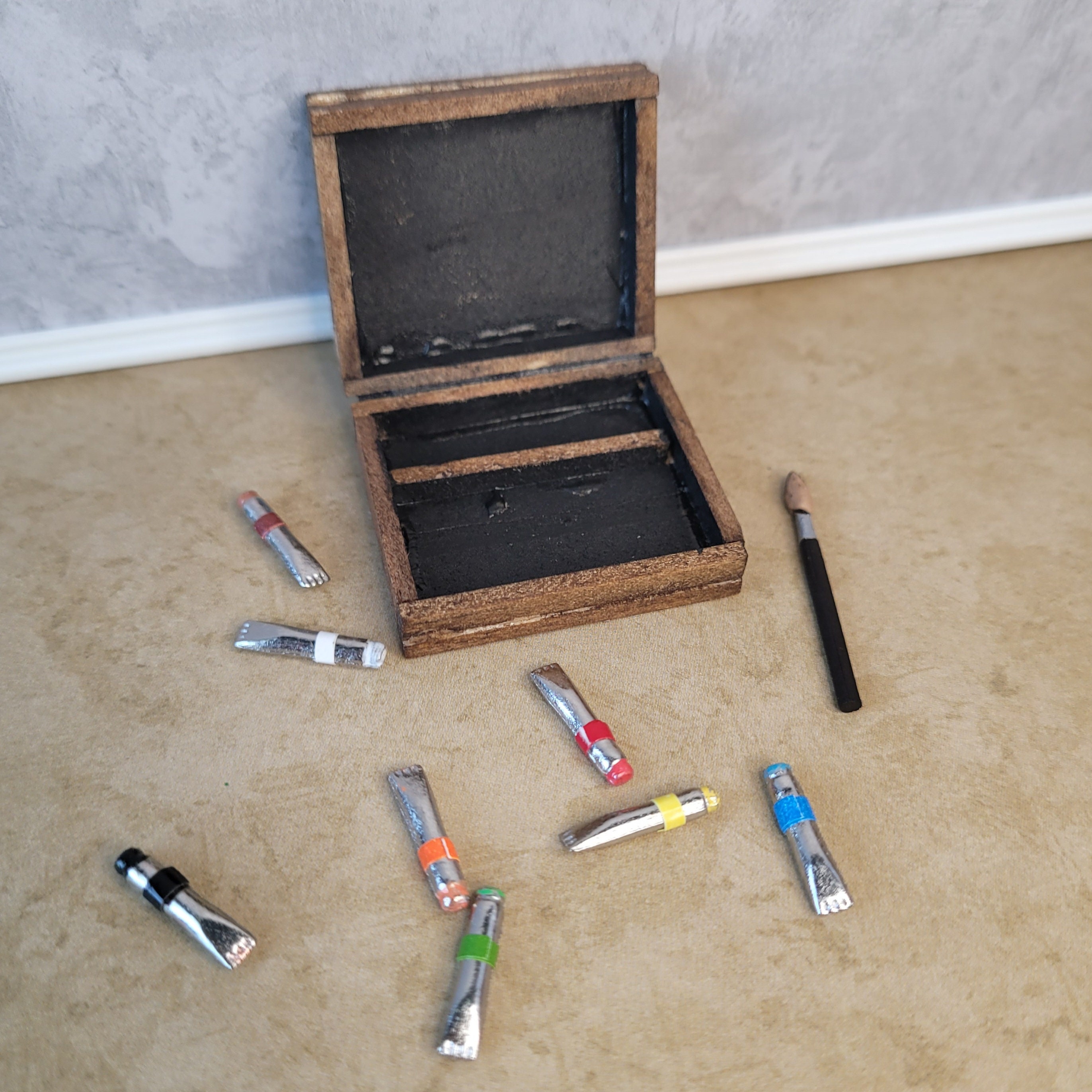 Hand Painted Miniature Art Set 1:12 Scale Dollhouse Artist Tool Case 1 ...