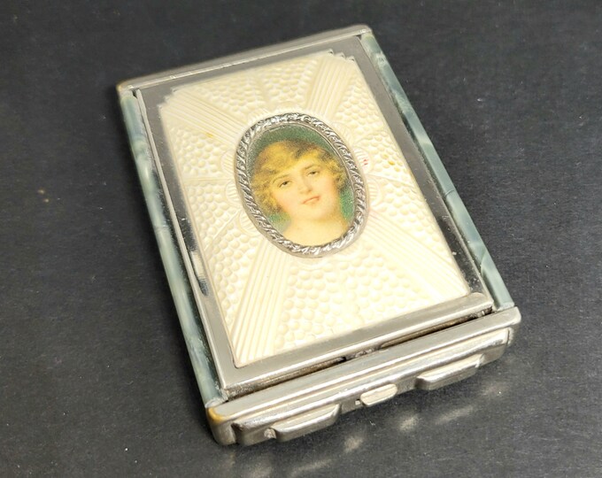 Art Deco Girey Powder Rouge Duo Compact, Portrait Cameo Embossed ...