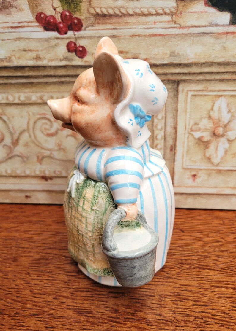 Beatrix Potter Money Box Aunt Pettitoes Pig 484229 , Border Fine Arts ...