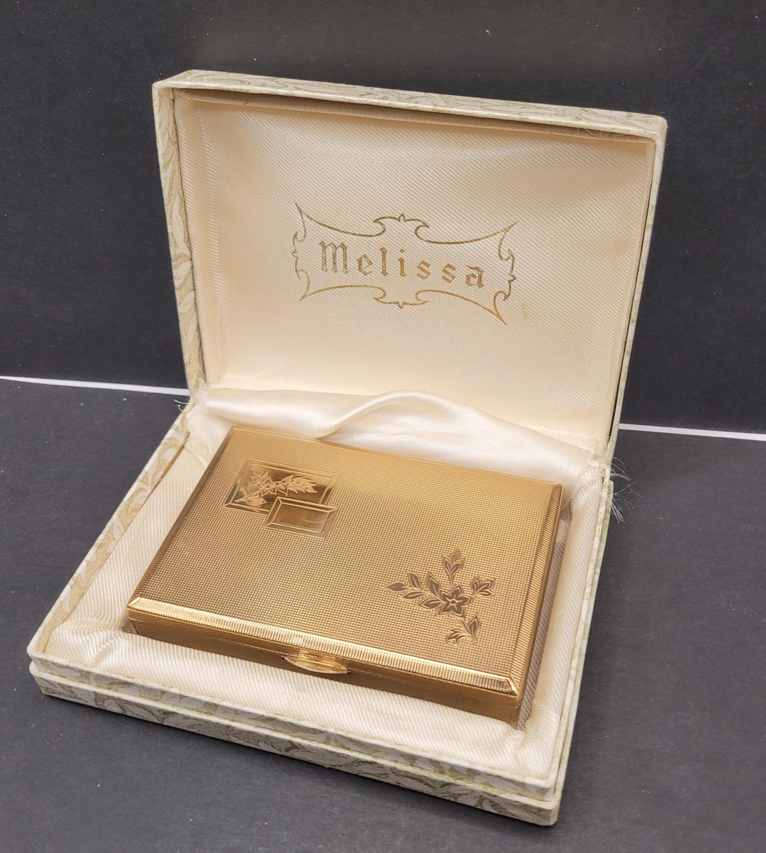 Vintage Melissa Musical Powder Compact, Goldtone Case Embossed Design ...