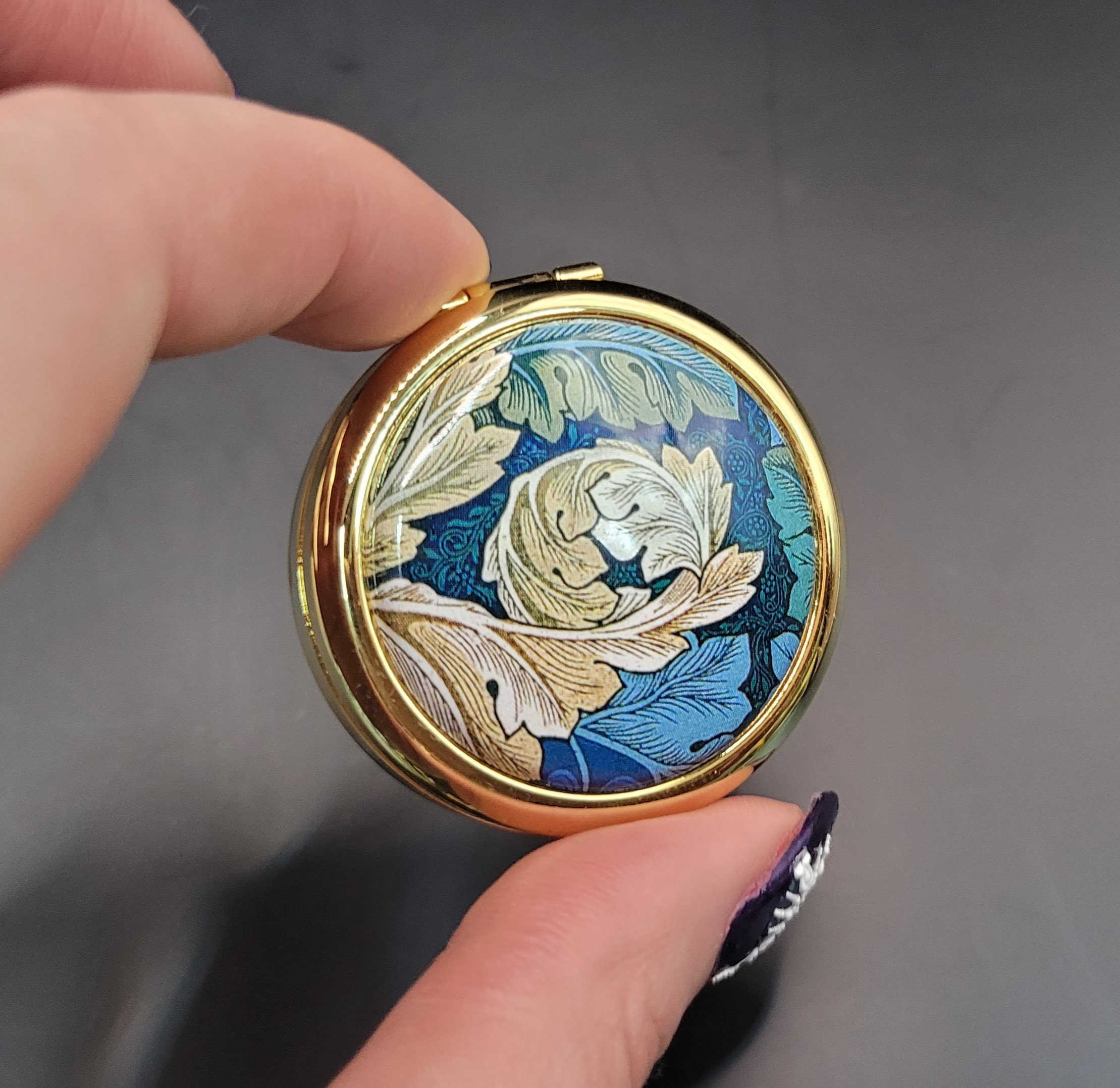 Stratton Pill Box William Morris Acanthus Design Goldtone - Etsy UK