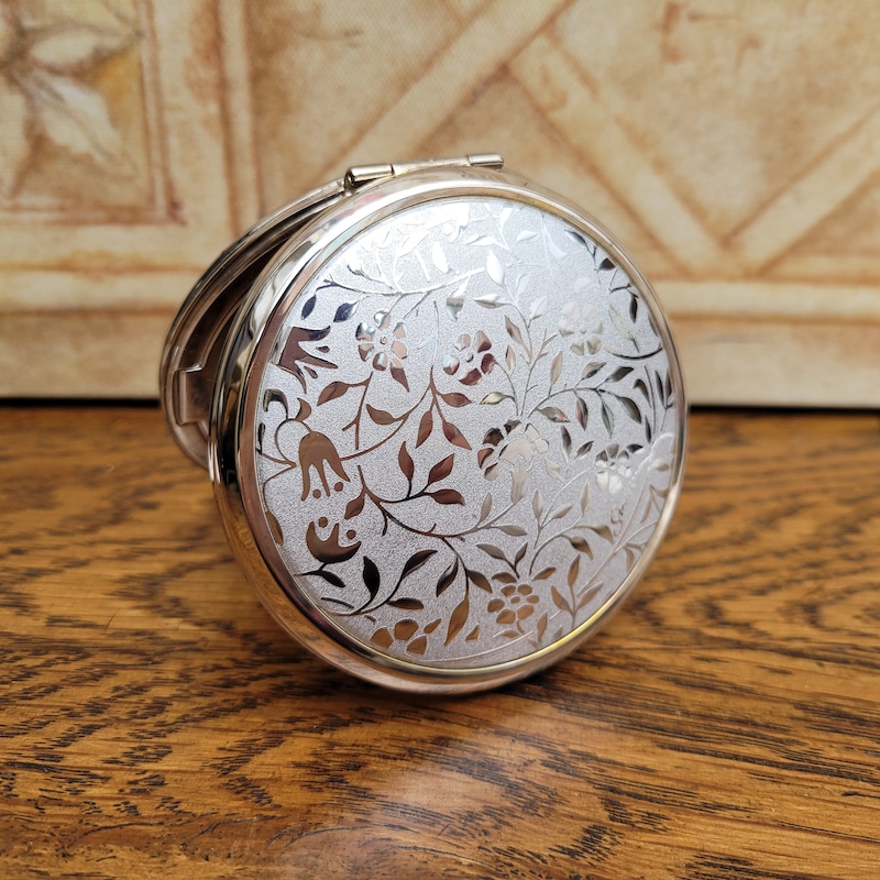 Vintage Powder Compacts - Etsy UK