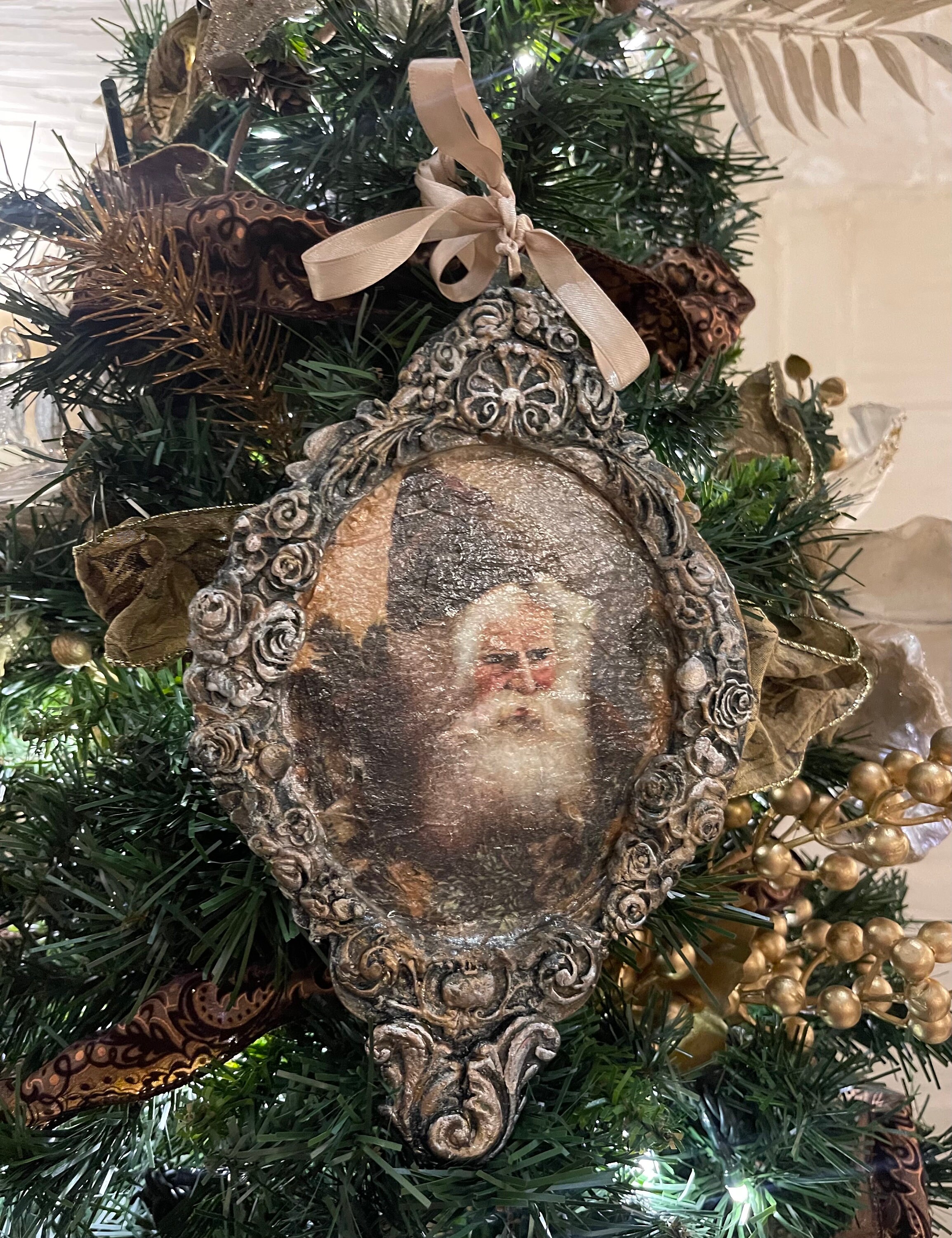 Handmade Santa Claus Christmas Plaque: Decoupage Xmas Tree Decoration ...
