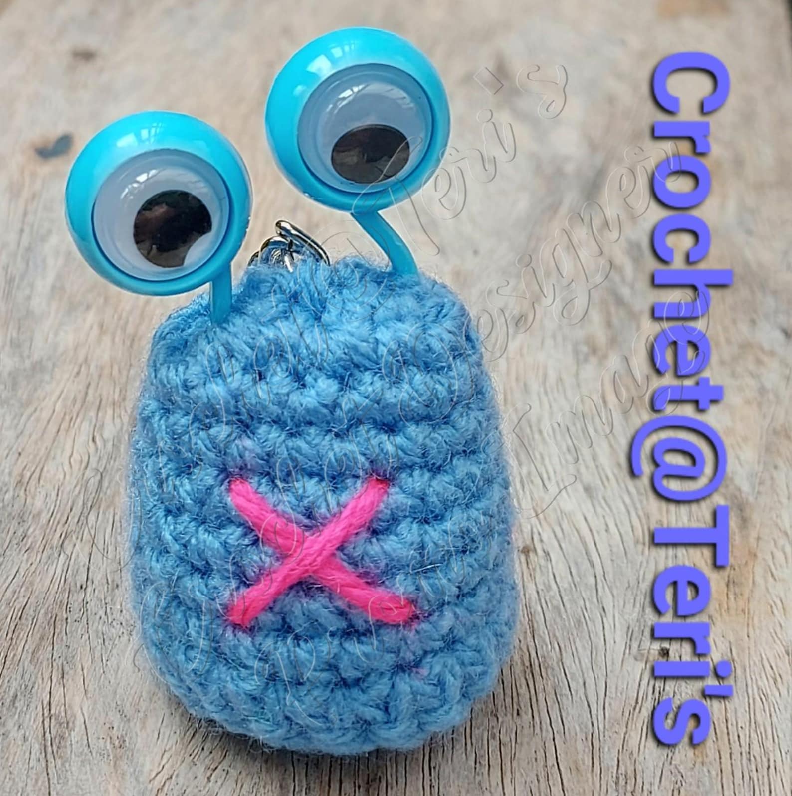 Pulling Faces Googly Eyed Alien Keychains PATTERN ONLY - Etsy