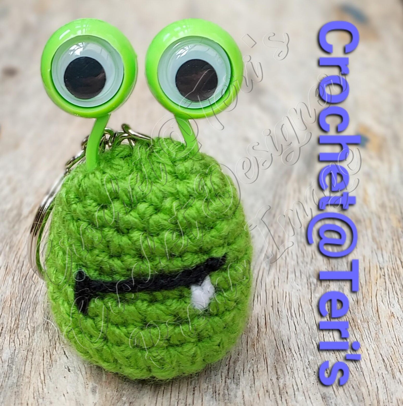 Pulling Faces Googly Eyed Alien Keychains PATTERN ONLY - Etsy