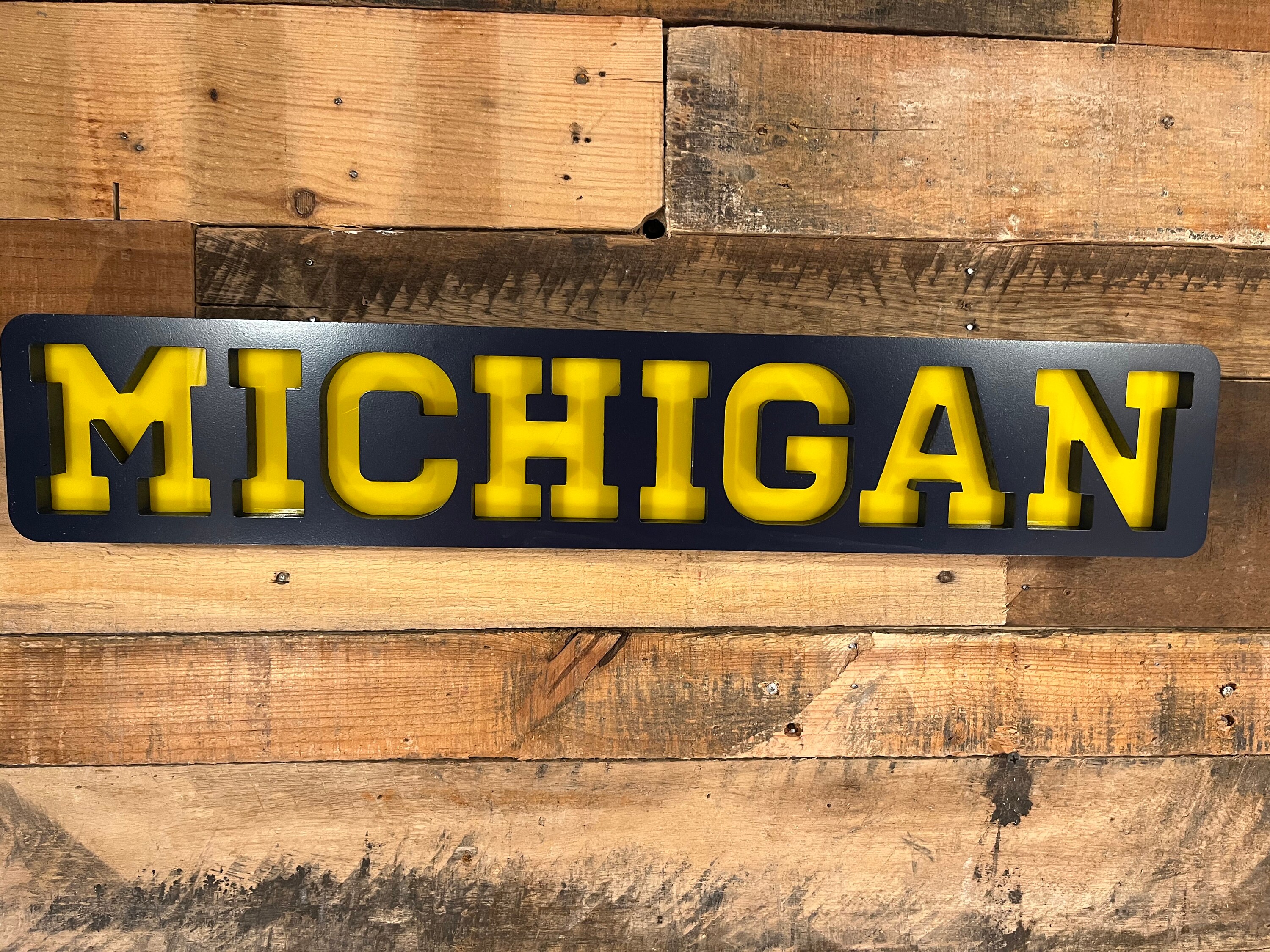 Michigan Custom Sports Logo LED Lighted Wall Sign, Bar Sign, Neon,night ...
