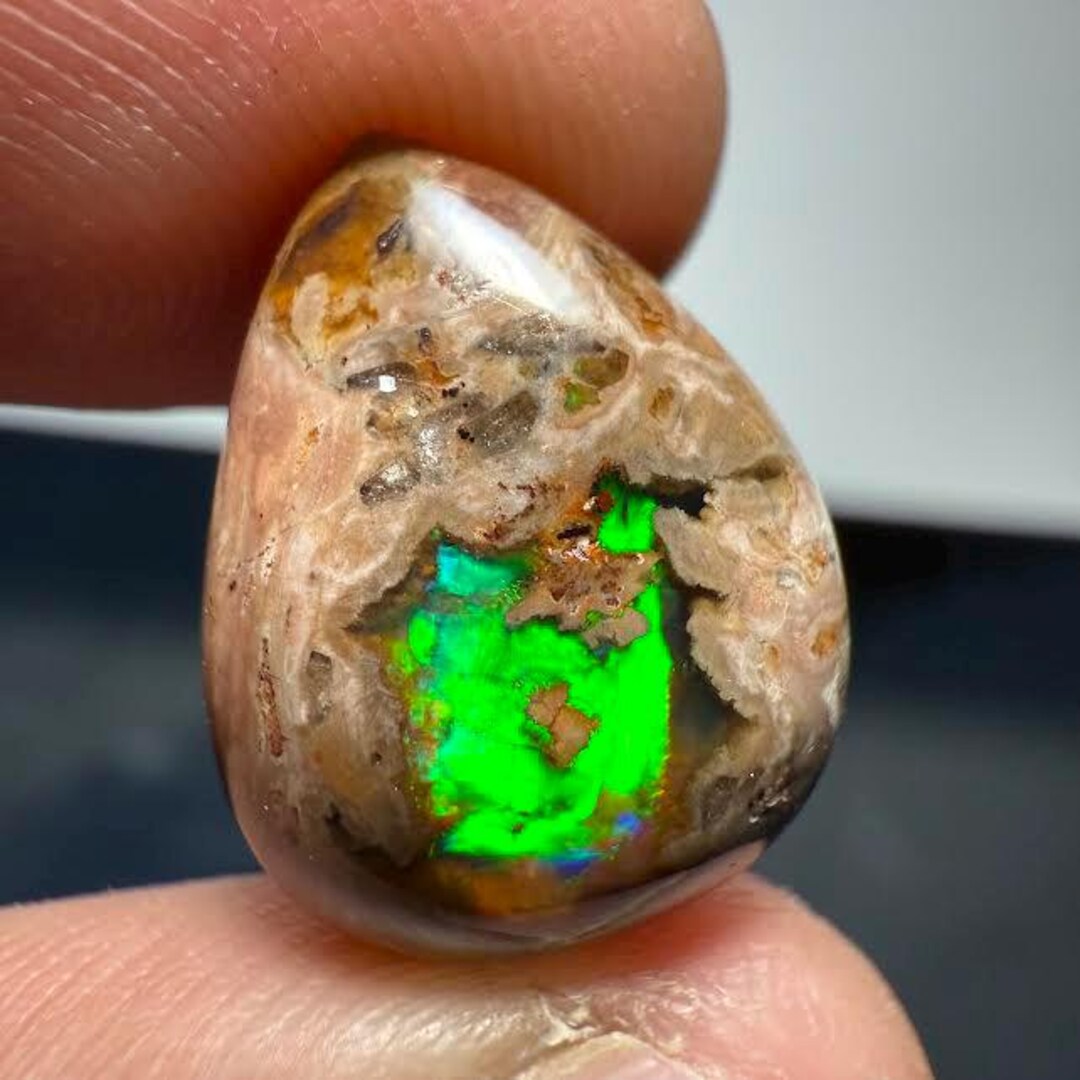 Beautiful Mexican Fire Opal on Matrix With Its Incredible Flashes of ...