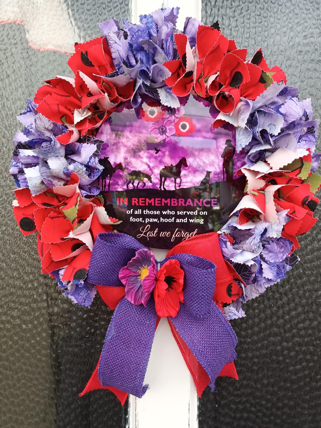 Remembrance Day Wreath, Rag Wreath Metal Sign Lest We Forget . Poppy ...
