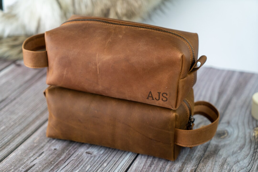 Best Christmas Gift Dopp Kit Groomsmen Gift, Engraved Leather Dopp Kit ...