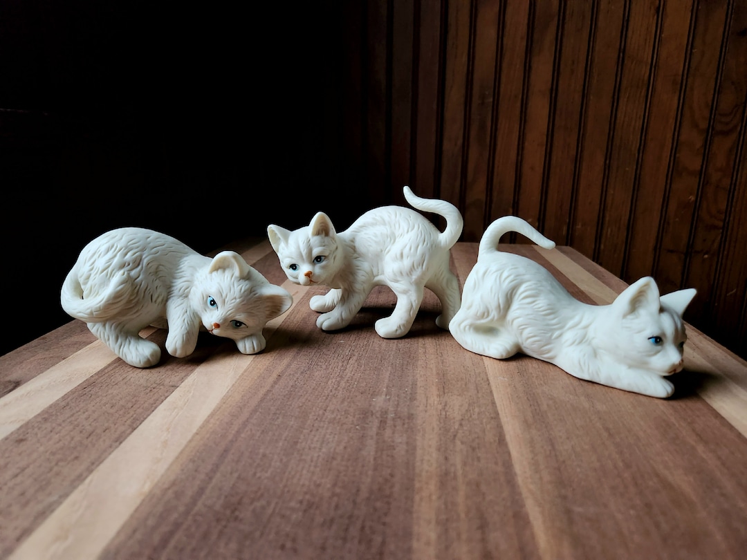 Vintage 1950s Porcelain Cat Figurines: MCM Knick-knack Set - Etsy