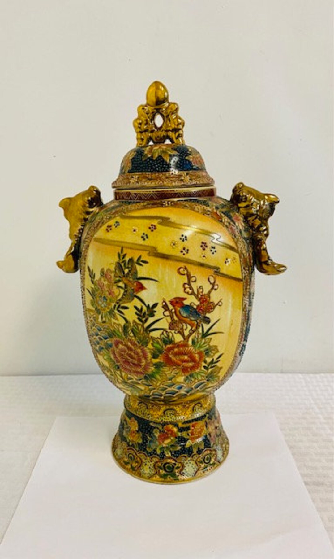 17"h Exquisite Gilding and Color-painted Porcelain Trophy With Lid ...