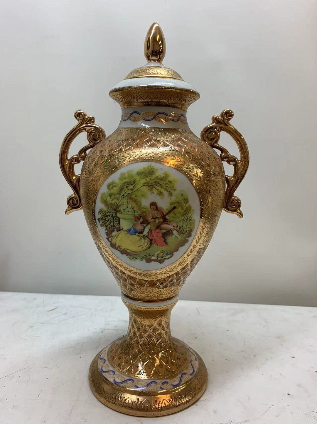 16h Exquisite Gilding and Color-painted Porcelain Trophy - Etsy