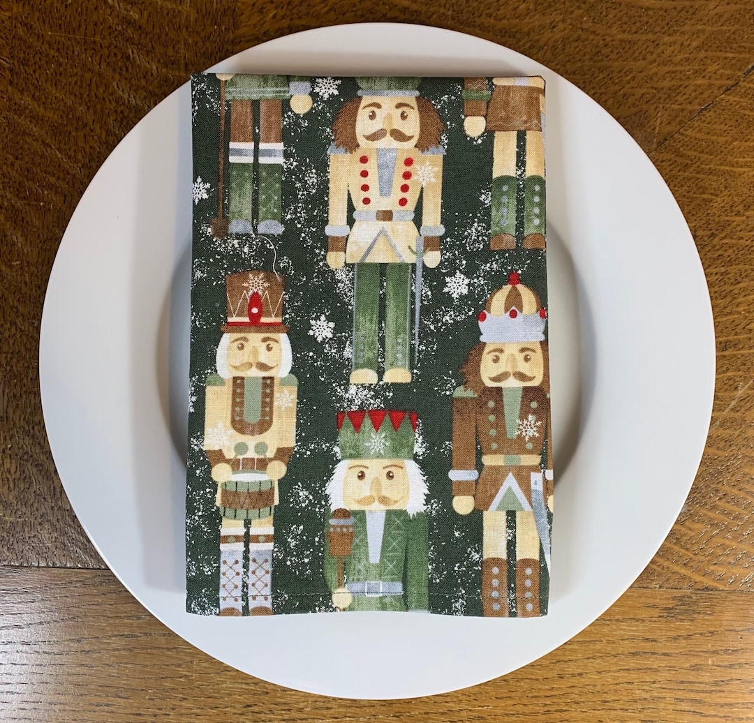Christmas Nutcracker Themed Christmas Dinner Napkins - Set of 4 - Etsy
