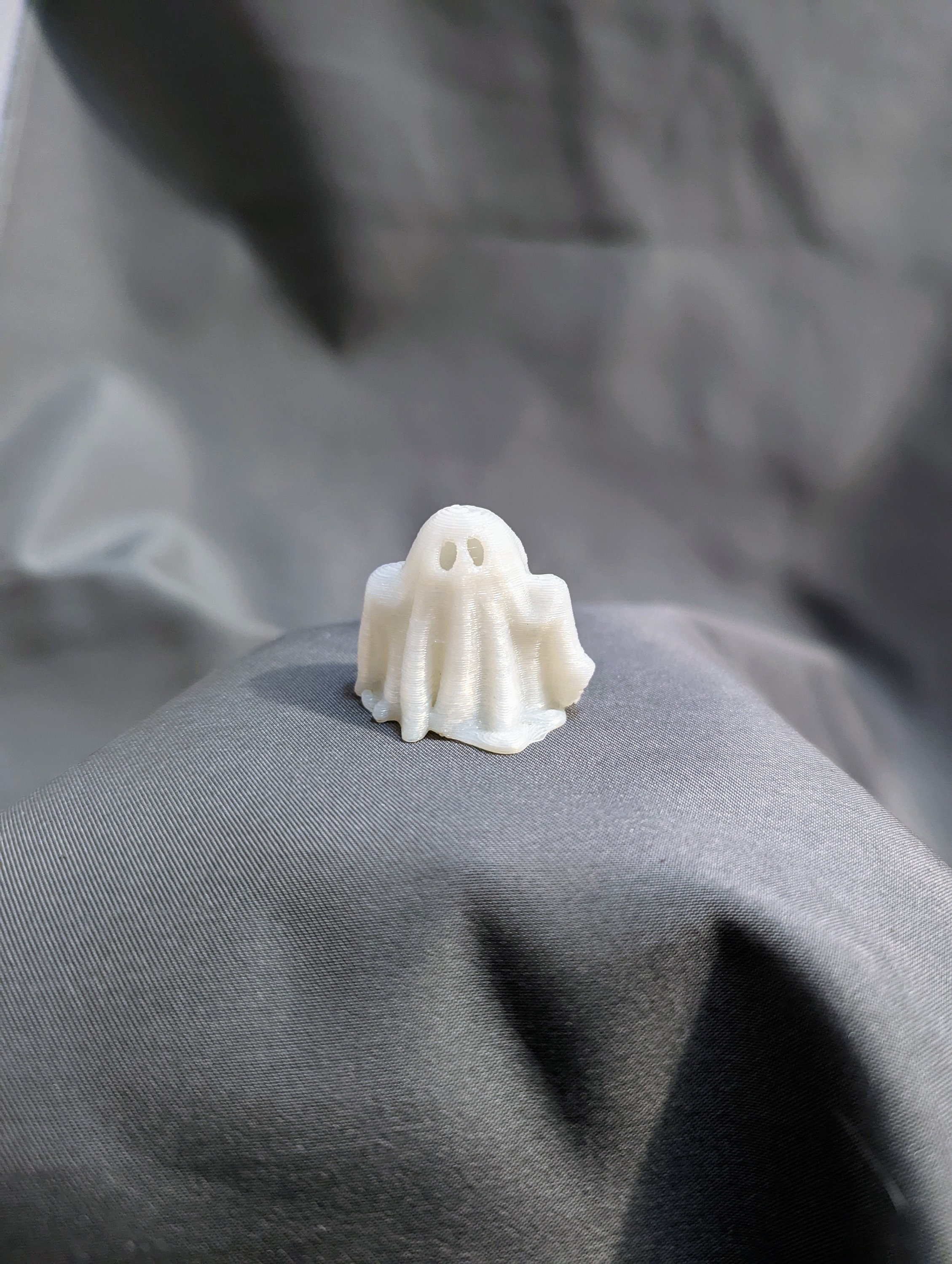 Mini Ghost Figure for Halloween Decoration 3D Printed - Etsy