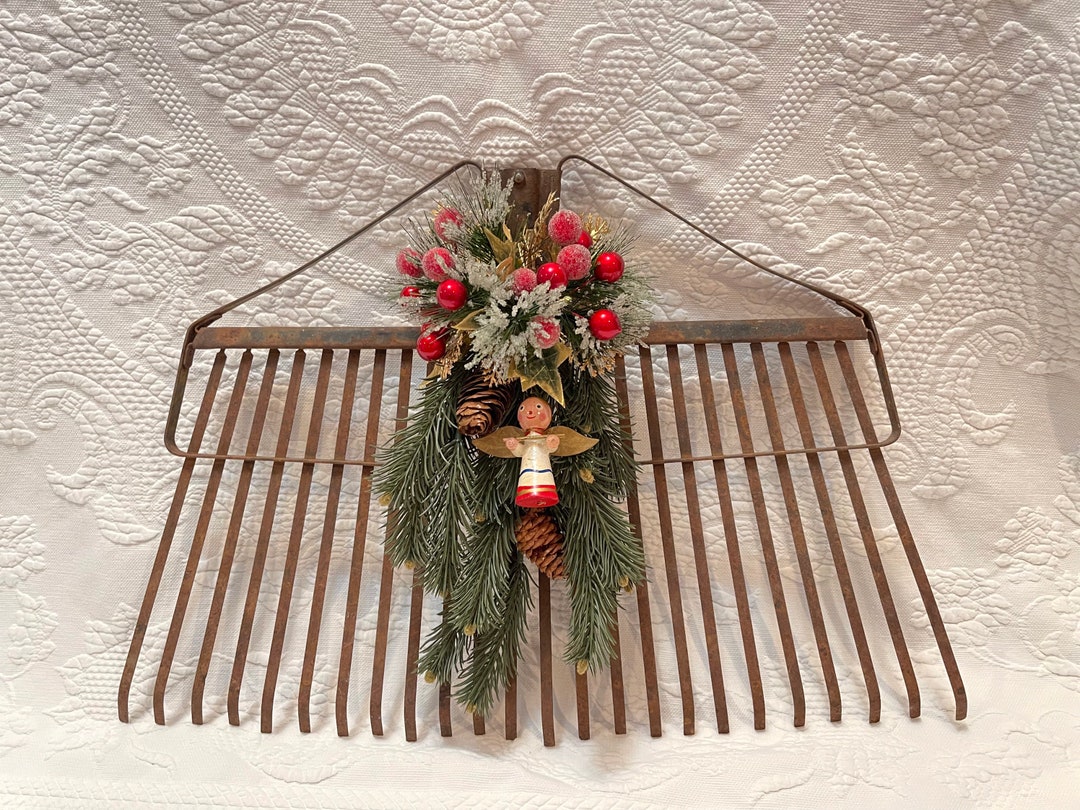 Repurposed Vintage Rake // Farmhouse Decor / Vintage / Cottage ...