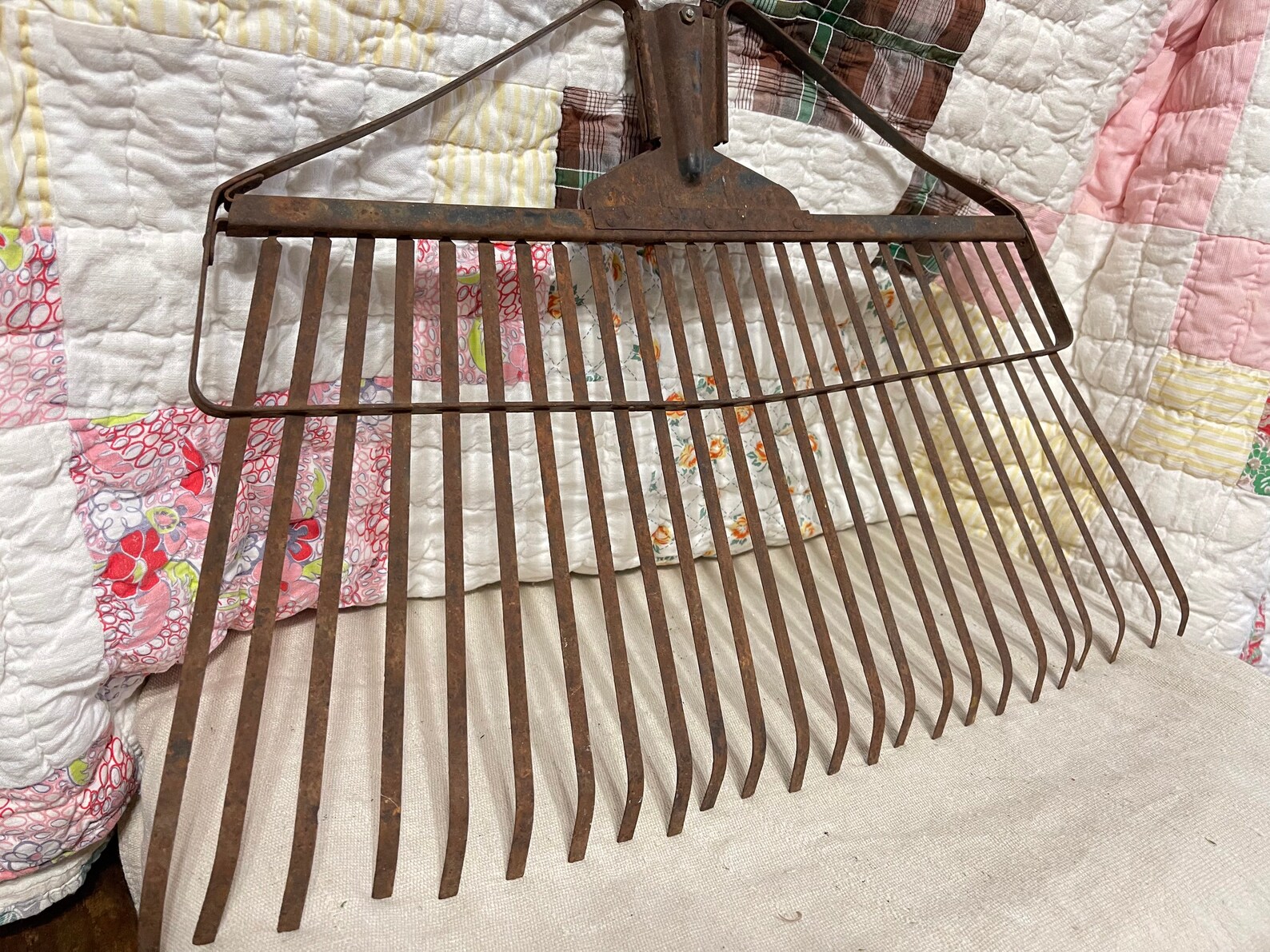 Repurposed Vintage Rake // Farmhouse Decor / Vintage / Cottage ...