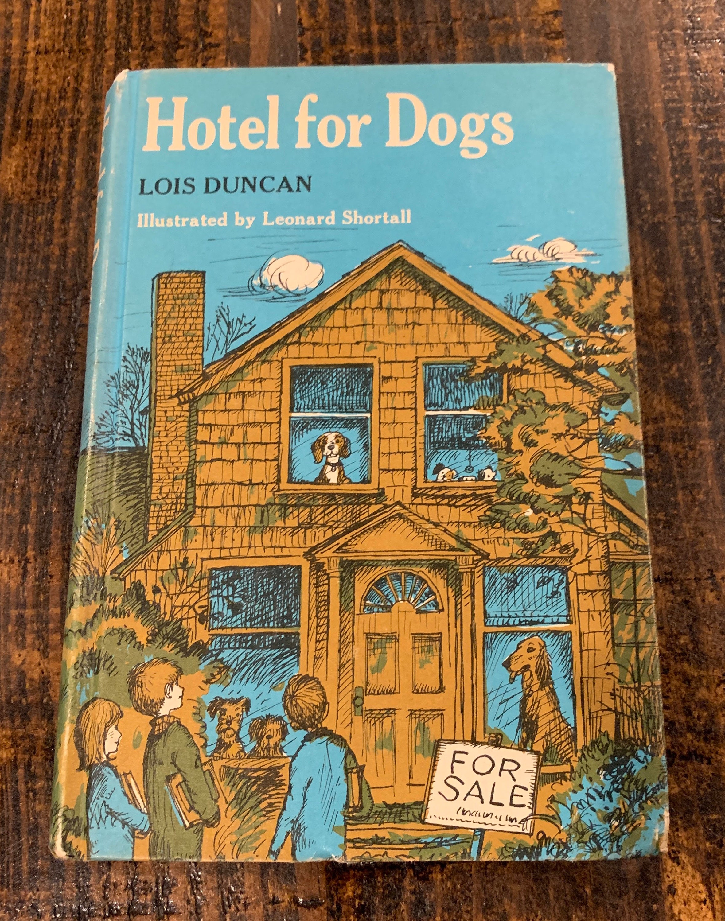 Hotel For Dogs Book
