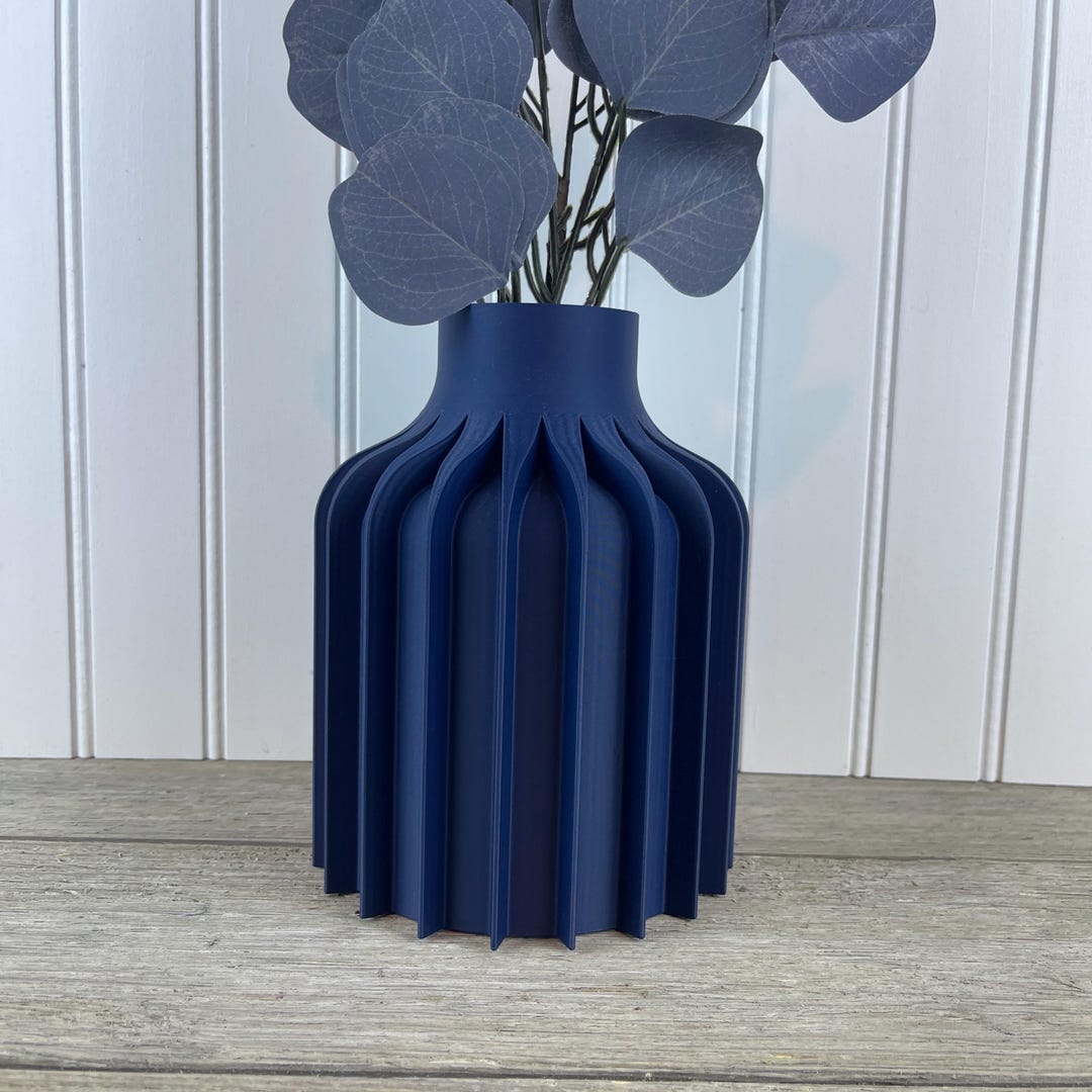 Modern Flower Vase, the Kinsu Short Vase, , Unique Vase, Bookshelf ...